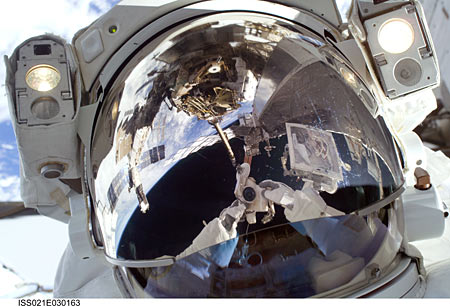 Cool Astronaut Self-Portrait – Photoxels