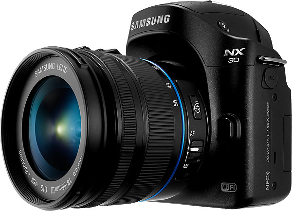 Samsung NX30 Handling & Feel – Photoxels