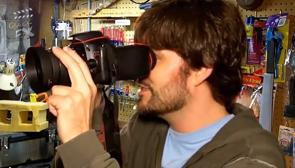 DIY: Build A $5 DSLR LCD Hood – Photoxels